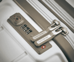 How To Set Lock On Samsonite Luggage | Travel And Diary